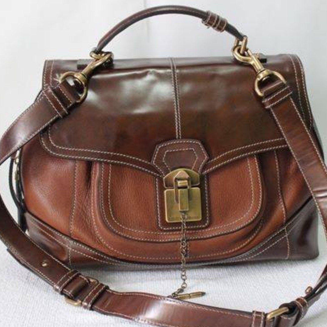 SALE !!Dolce & Gabbana Miss Catch Bag Authentic, Fesyen Wanita, Tas ...