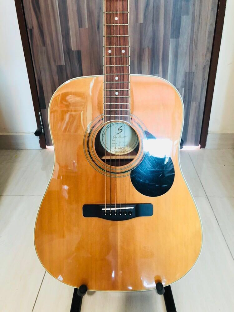 Samick acoustic guitar GD-100, Hobbies & Toys, Music & Media, Musical Instruments on Carousell