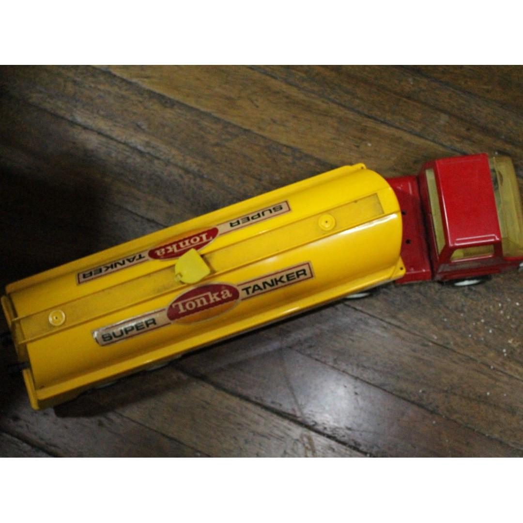 Vintage 70's TONKA Super Red/Yellow Tanker, Hobbies & Toys, Toys ...