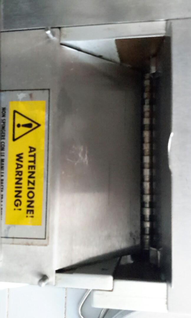 La Monferrina Pasta Machine 1 HP/750W NINA 250, TV & Home Appliances ...
