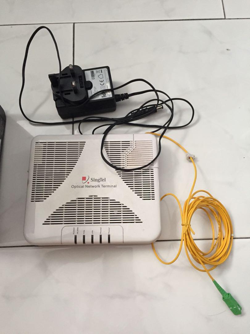 Singtel SingNet Optical Network Terminal and Dual-band Wireless Wifi ...