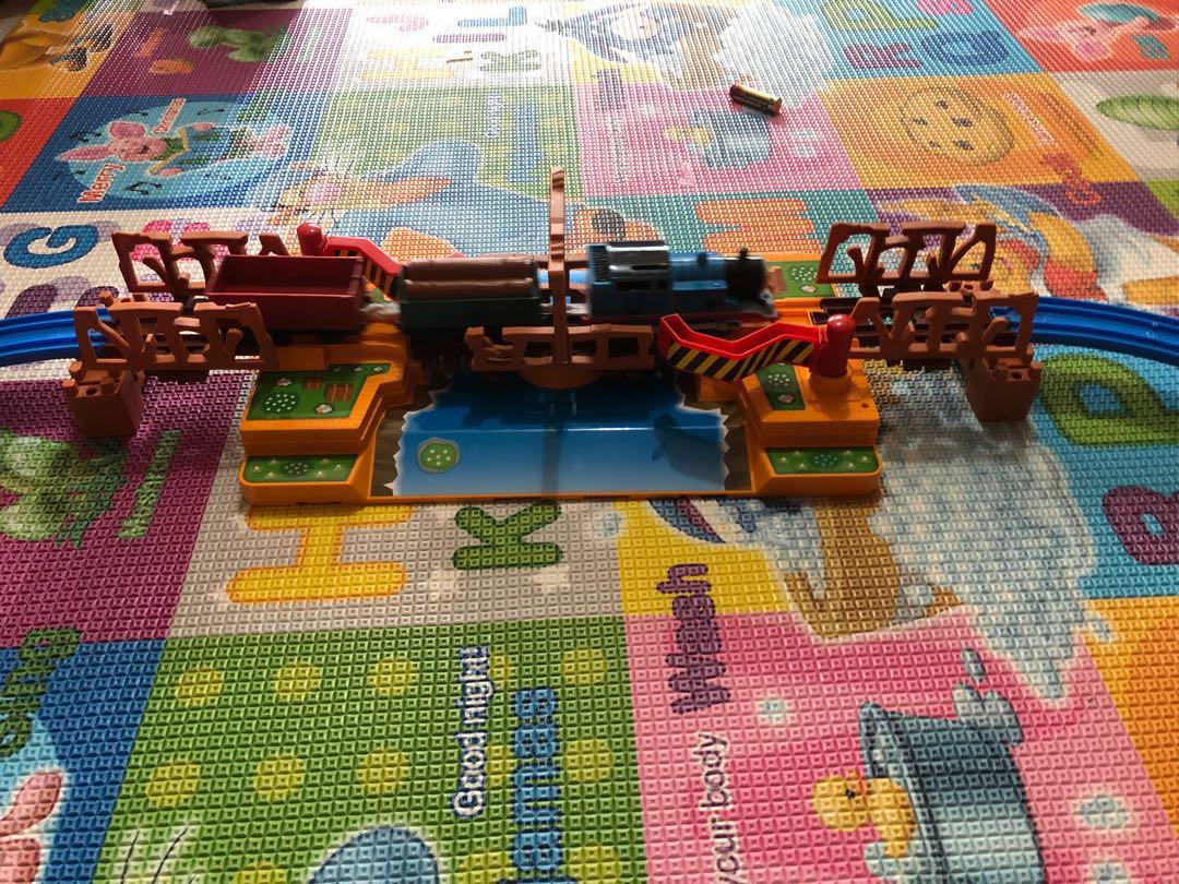 Thomas & Friends battery powered train set, Hobbies & Toys, Toys ...