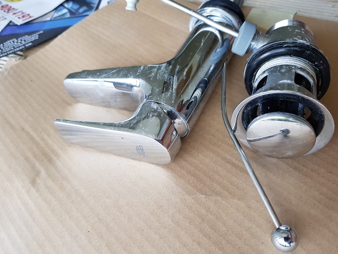 Grohe Water mixer tap with sink stopper, Everything Else on Carousell