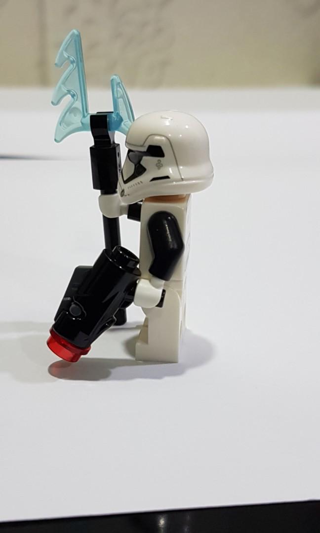 LEGO STAR WARS FIRST ORDER STORMTROOPER EXECUTIONER, Hobbies & Toys ...