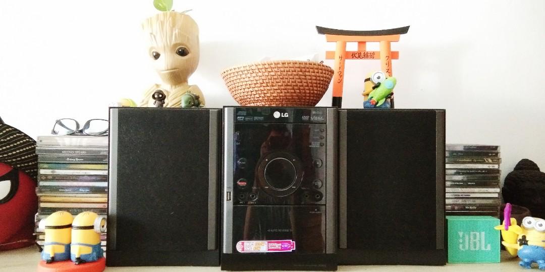 LG DVD Micro Hi-Fi System XD63, Elektronik, Audio di Carousell