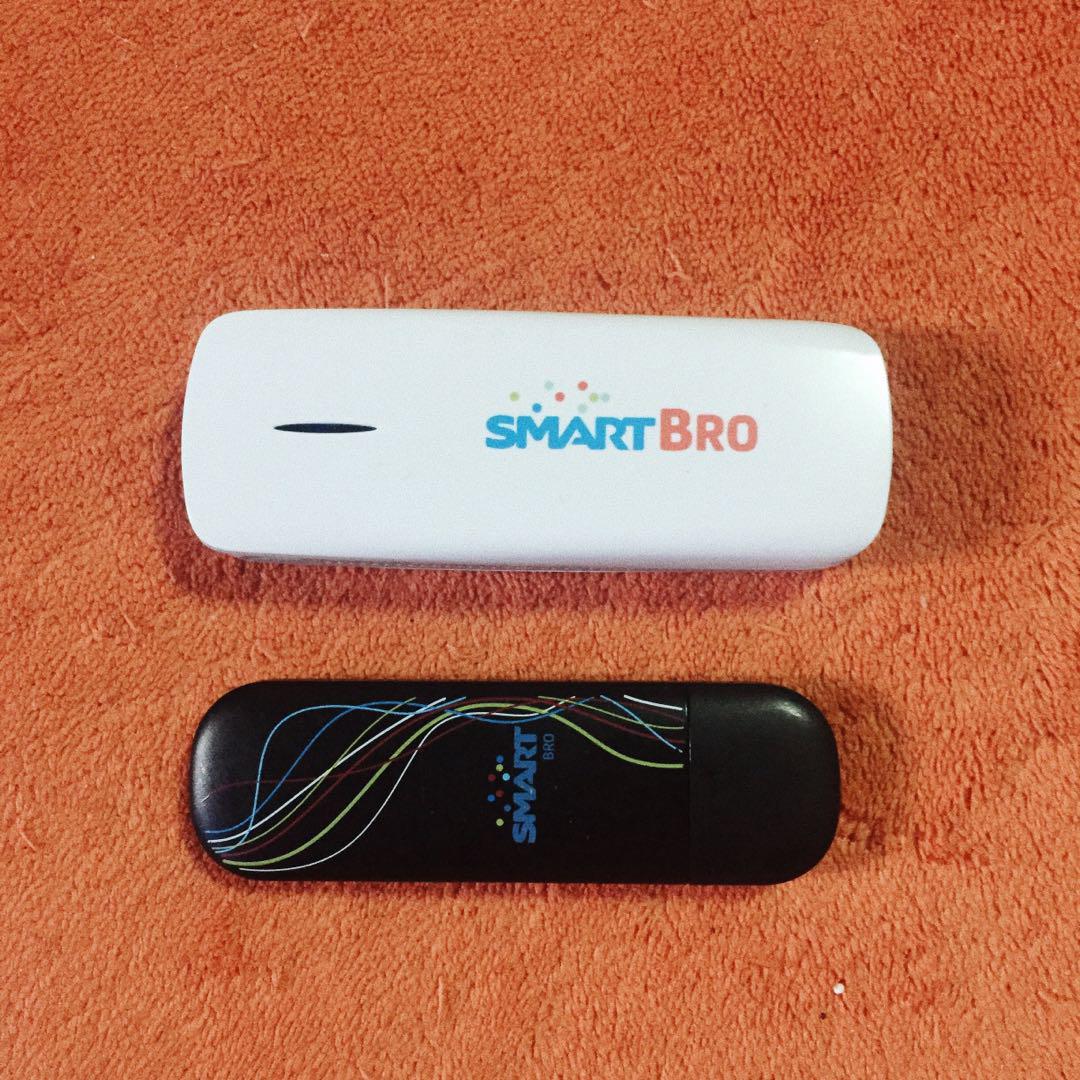 Smart Bro WiFi Router w/ 3G USB Modem, Computers & Tech, Parts ...