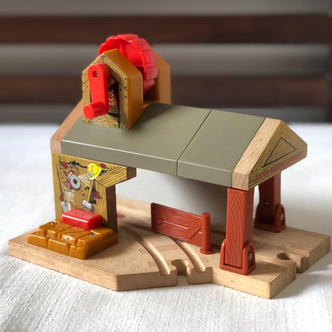 Thomas and Friends Wooden Railway Boulder Mountain Mine & Haunted Mine ...