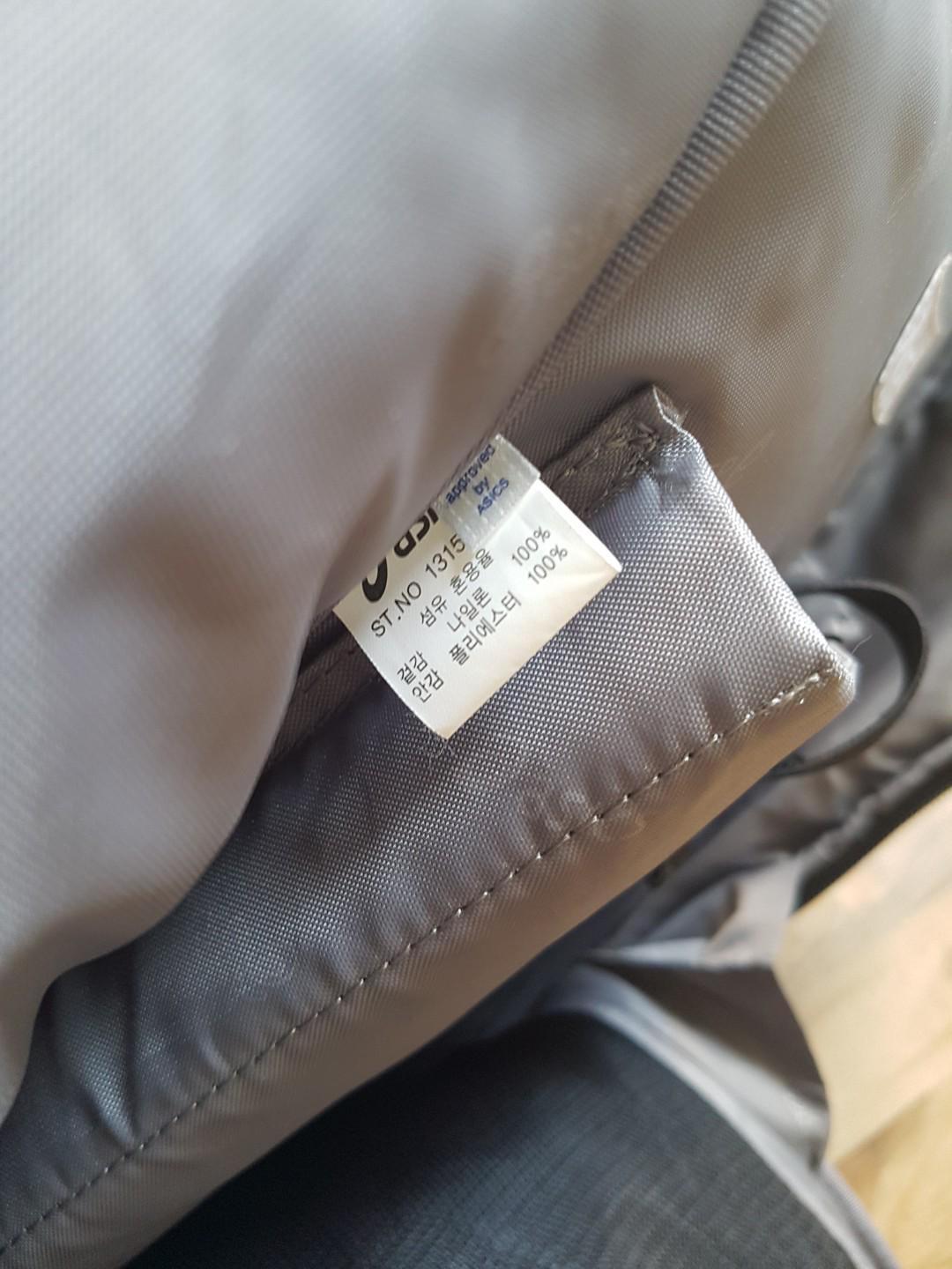 ASICS laptop backpack, Men's Fashion, Bags, Backpacks on Carousell