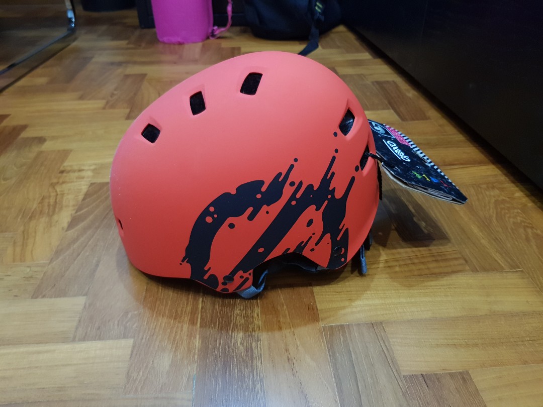 Decathlon Oxelo Skate Helmet, Sports Equipment, Sports & Games, Water ...