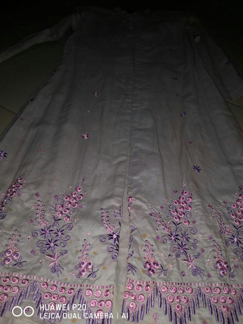 Kebaya Panjang Sireh Pinang, Women's Fashion, Muslimah Fashion, Baju ...