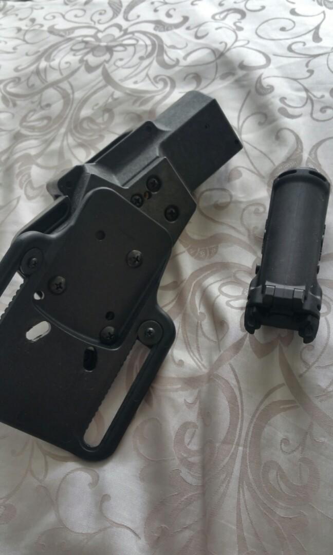 Real surefire masterfire holster + xh15 flashlight, 興趣及遊戲, 手作＆自家設計, 其他 ...