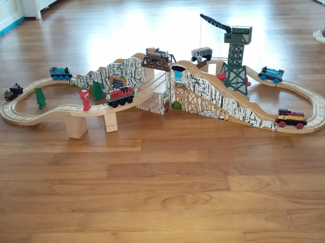 Thomas the Tank Engine and Cranky Crane Train set, Hobbies & Toys, Toys ...