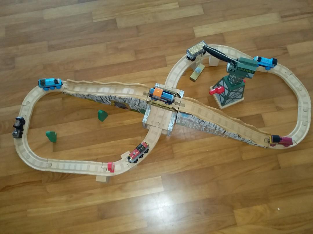 Thomas the Tank Engine and Cranky Crane Train set, Hobbies & Toys, Toys ...