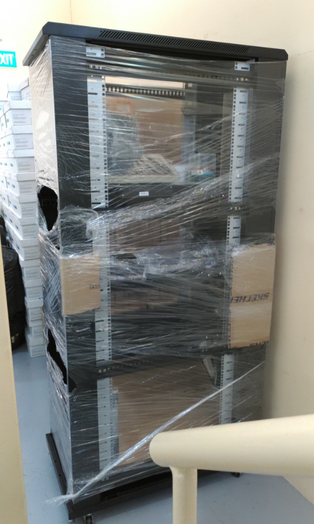 Toten Server Rack 42U, Computers & Tech, Parts & Accessories ...