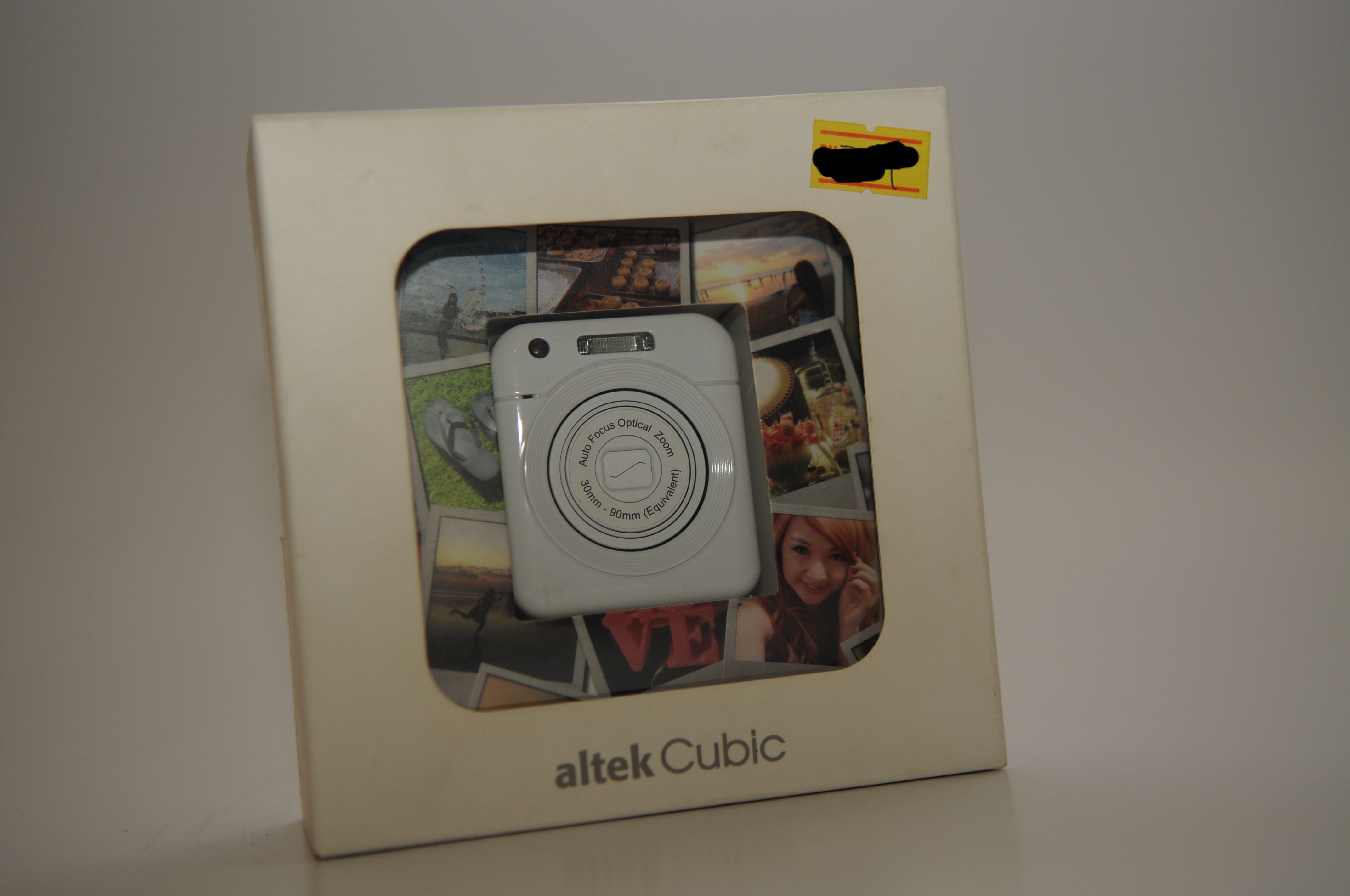 Altek Cubic camera, Photography, Cameras on Carousell
