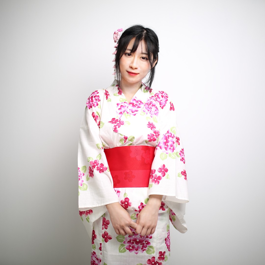 Brand New Yukata Cute Floral Pattern Traditional Design Japan, Women's ...