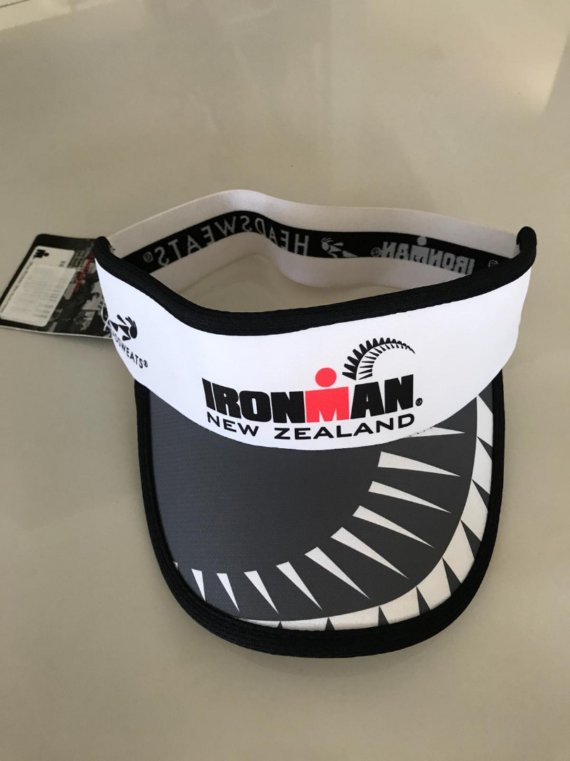 Running visor, Men's Fashion, Activewear on Carousell