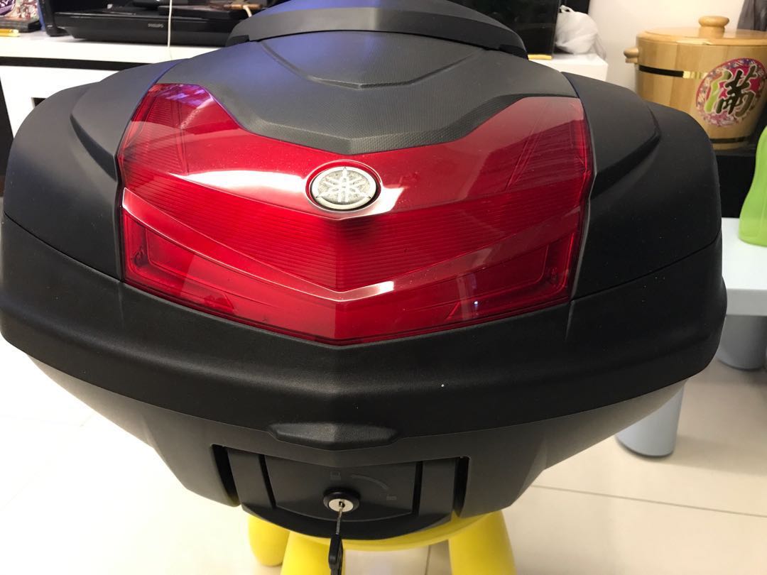 YAMAHA OEM Top Box 50L, Motorcycles, Motorcycle Accessories on Carousell