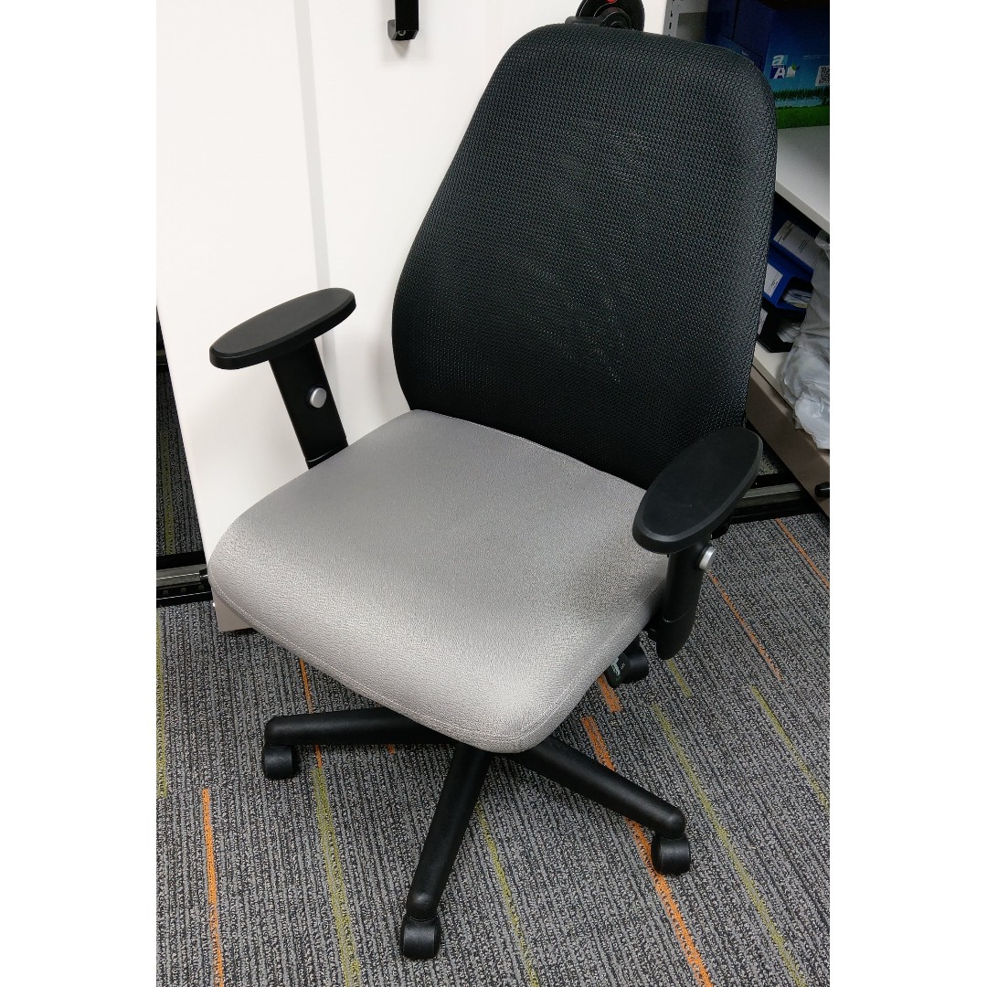 Posh Office Chair － 辦公椅 （2張）, 傢俬＆家居, 傢俬, 椅子 - Carousell
