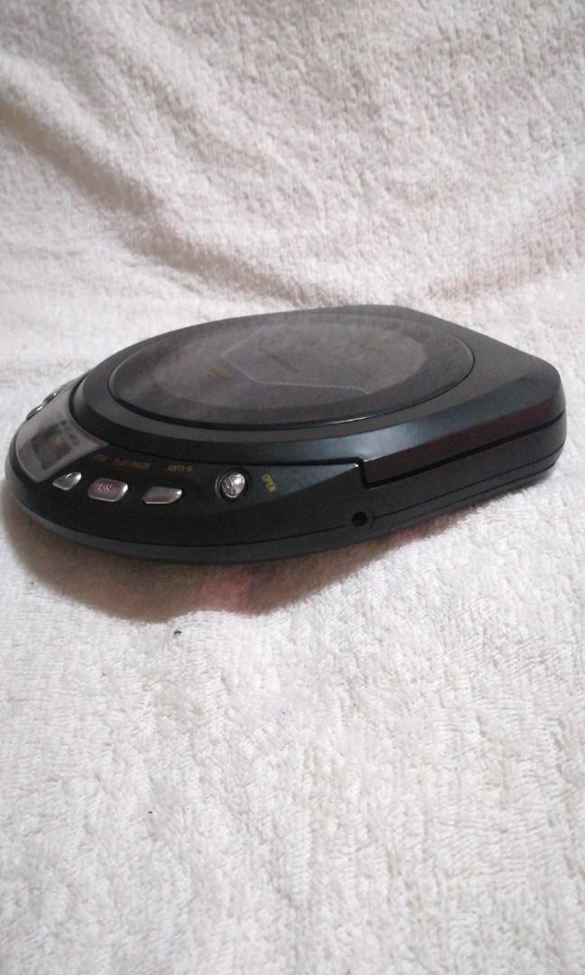 Vintage Sanyo Portable CD Player / Walkman / Discman, Audio, Portable ...