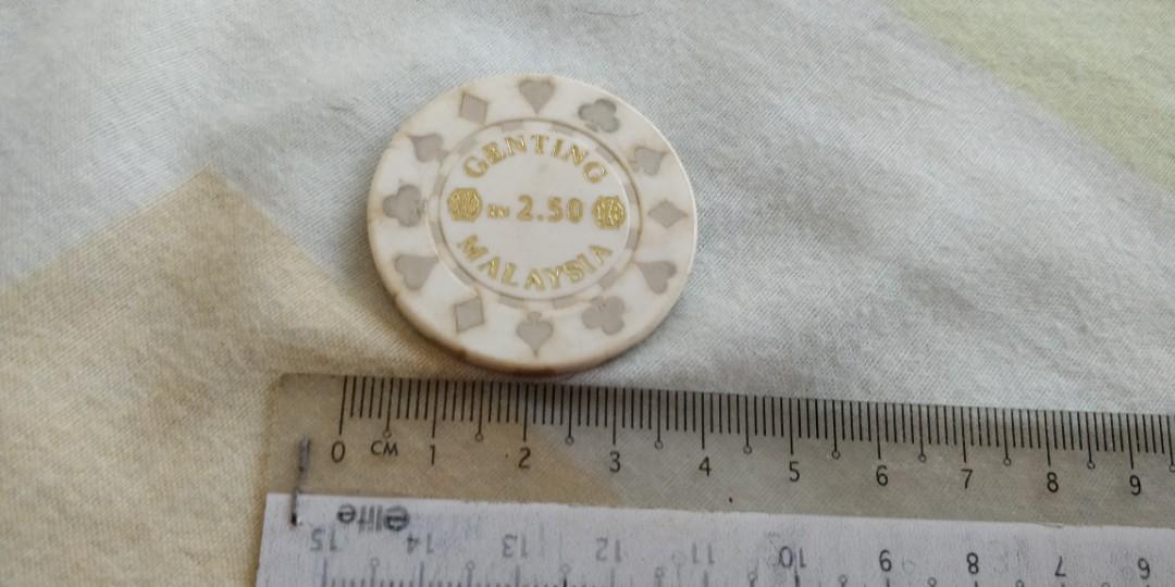 Genting Malaysia casino chip RM2.50, Hobbies & Toys, Toys & Games on ...