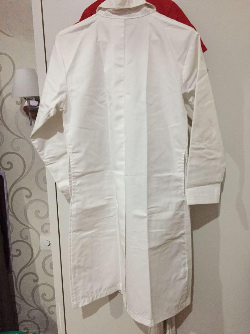 White plain lab coat, Women's Fashion, Coats, Jackets and Outerwear on ...