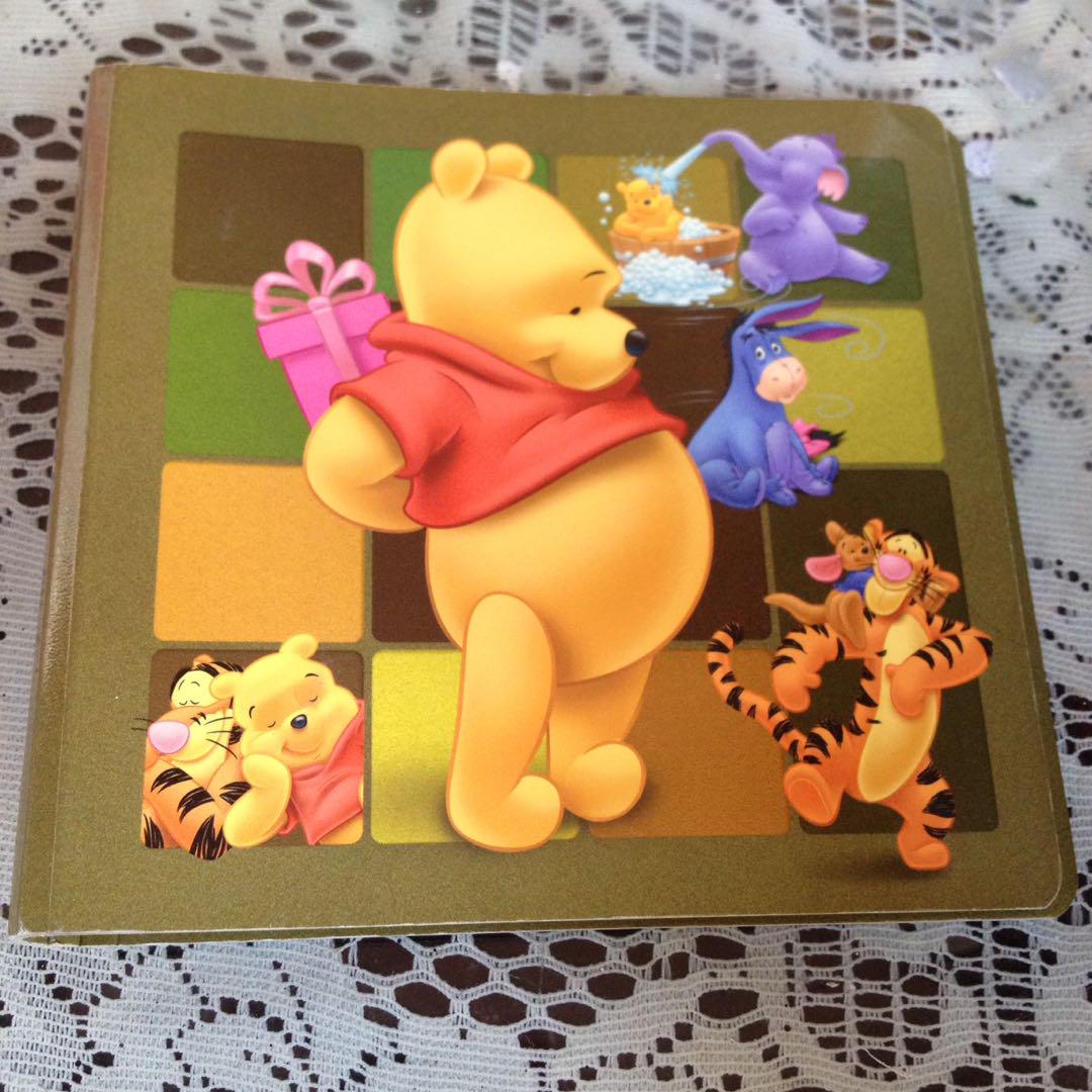 Winnie the Pooh Binder Notebook, Hobbies & Toys, Stationary & Craft ...