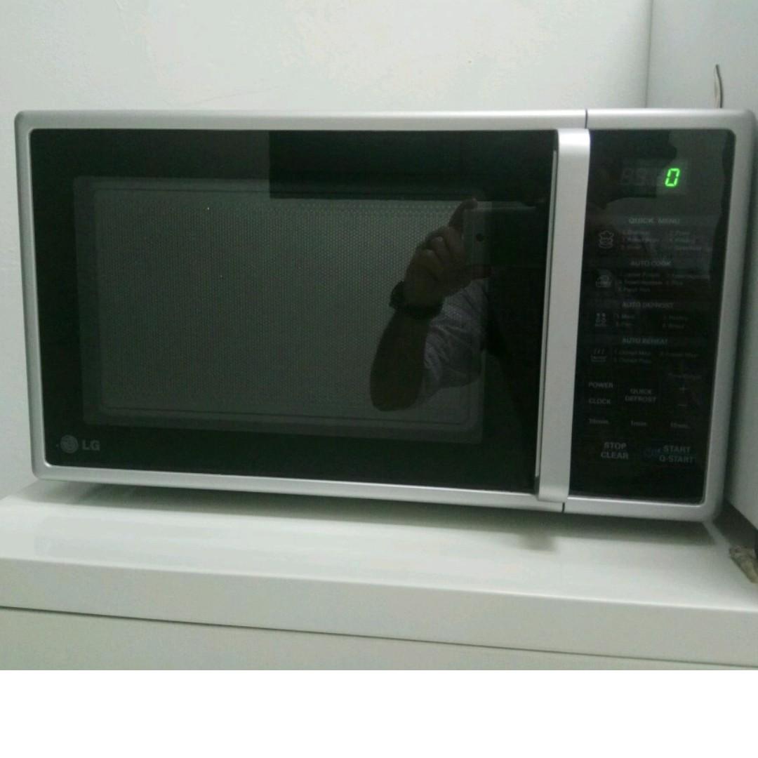 LG Microwave Oven for $75, TV & Home Appliances, Kitchen Appliances, Ovens & Toasters on Carousell