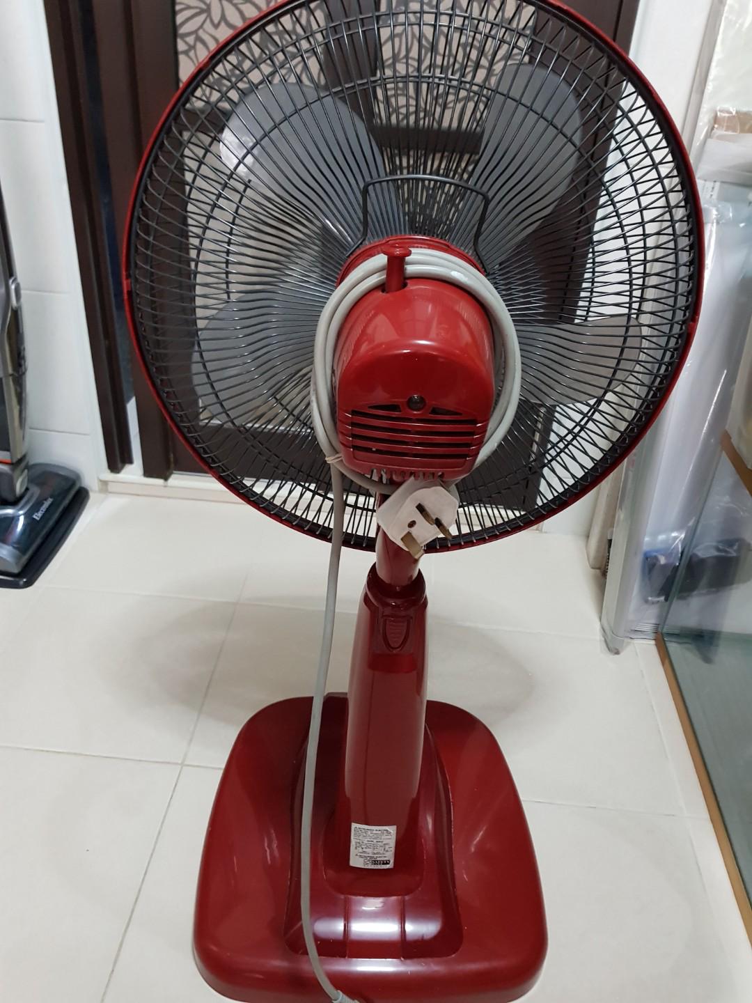 Mitsubishi electric desk fan, Furniture & Home Living, Lighting & Fans ...