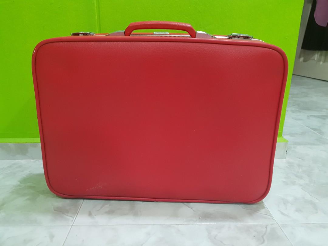 Vintage Red Amelia Earhart Handcarry Luggage with Lock and Key, Travel ...