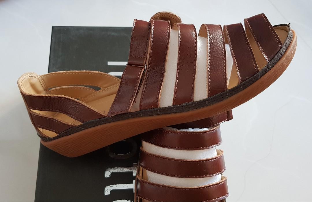 itti & otto brown leather sandals, Women's Fashion, Footwear, Sandals ...