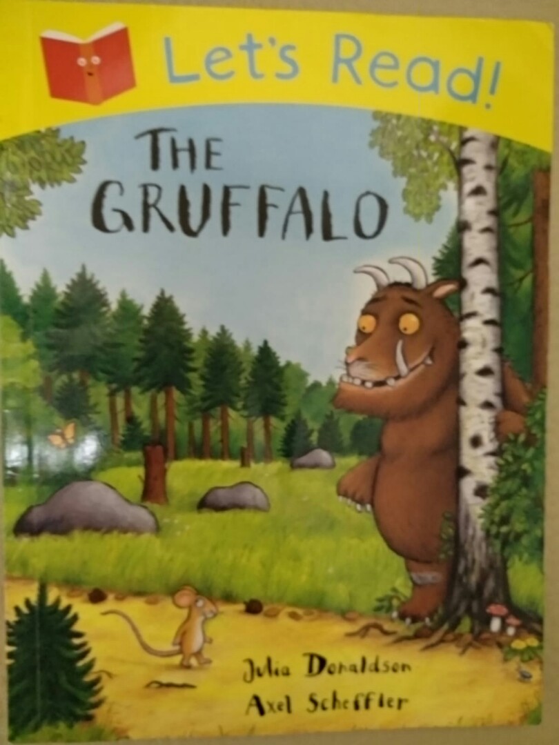 MACMILLAN LET'S READ 10 BOOKS BOX SET, 興趣及遊戲, 書本 & 文具, 小朋友書 - Carousell