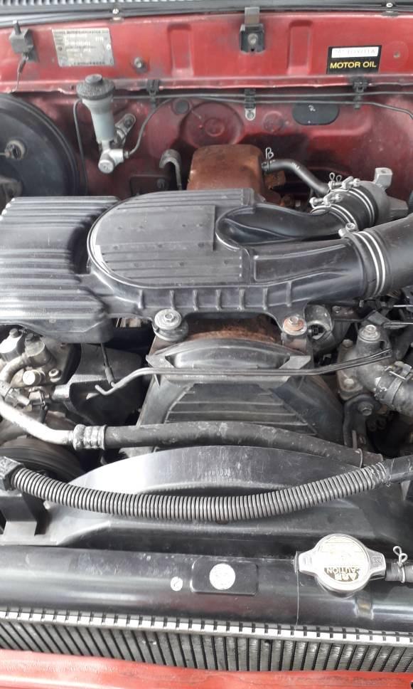 Toyota hilux SR LN166 2.8 MANUAL THN 2001, Cars, Cars for Sale on Carousell