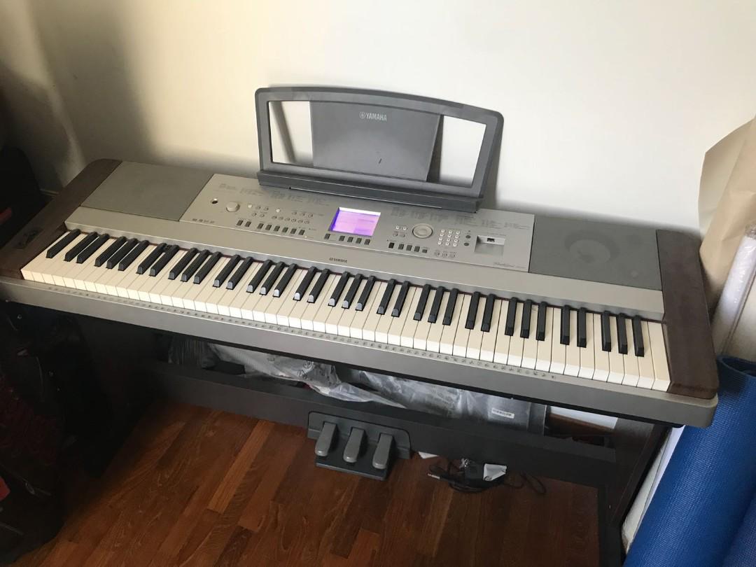 Yamaha Keyboard, Hobbies & Toys, Music & Media, Musical Instruments on ...