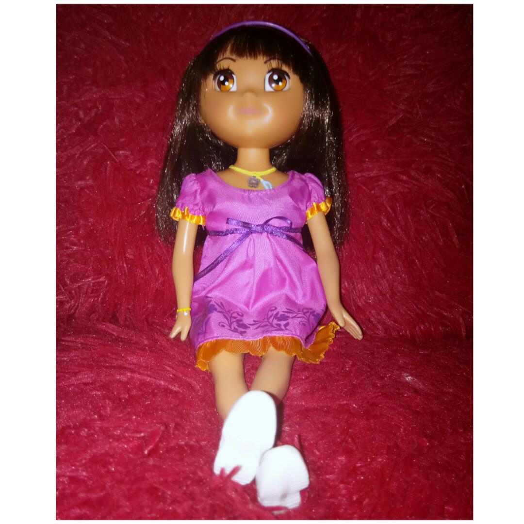 Authentic talking dora doll battery operated, Hobbies & Toys, Toys ...