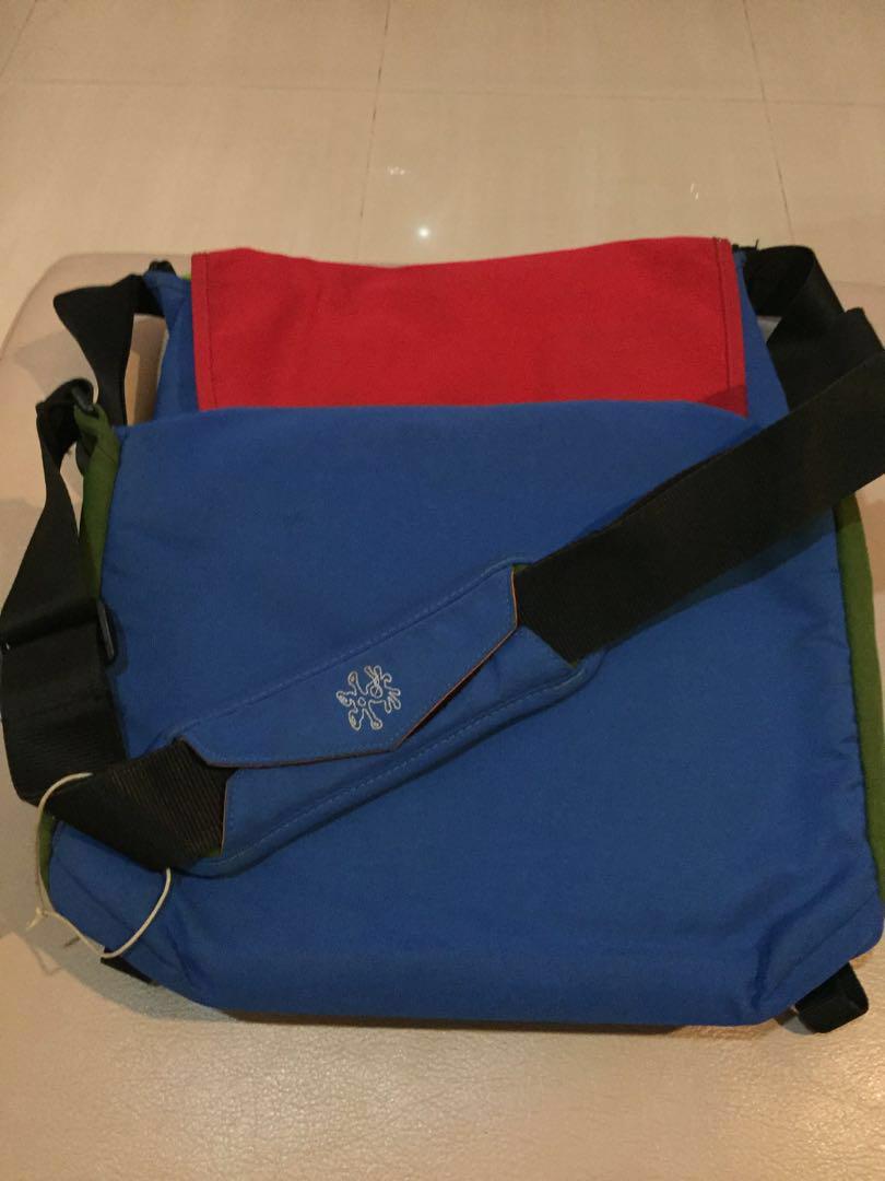 Crumpler Laptop Bag Blue, Men's Fashion, Bags, Sling Bags on Carousell