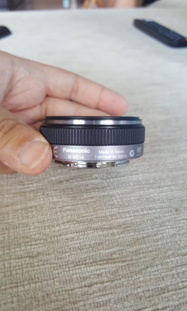 Panasonic Lumix 14mm f2.5 prime pancake lens (not olympus 12mm ...