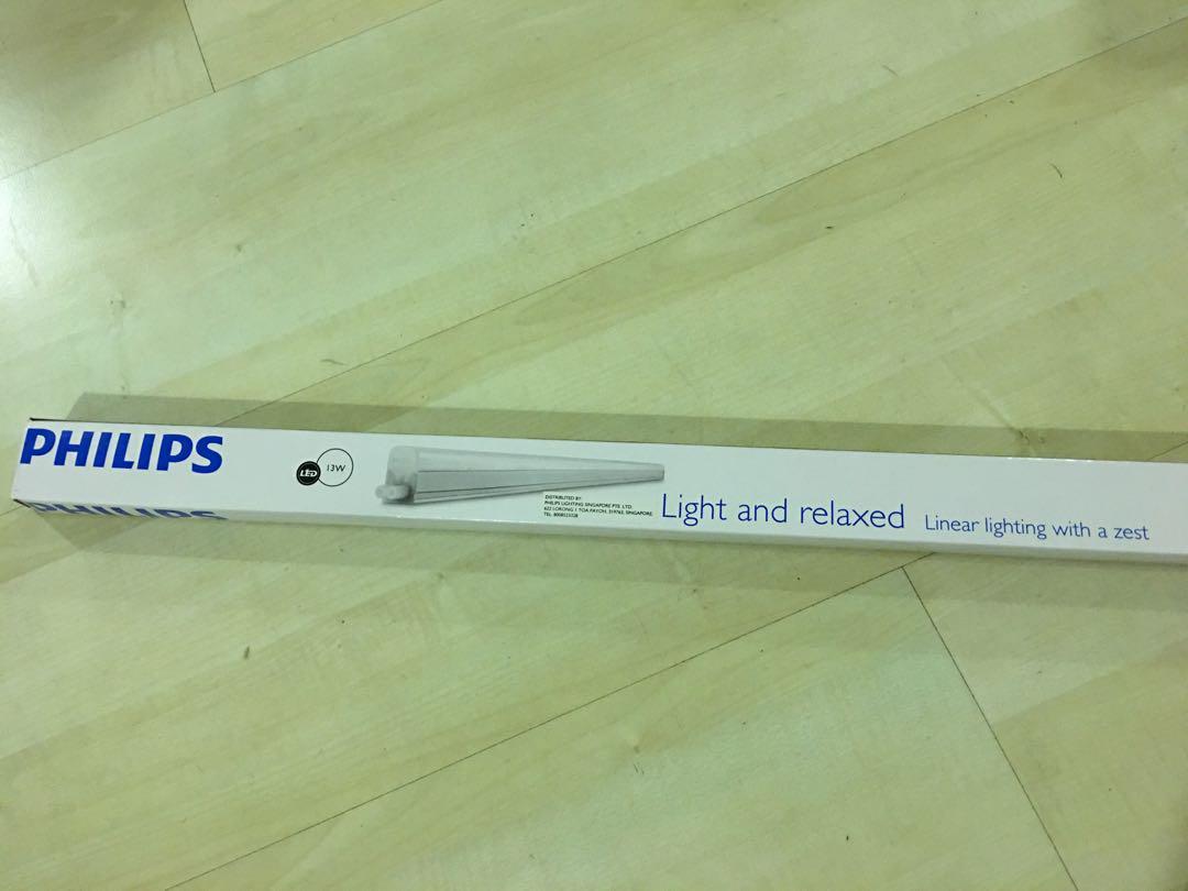Philips Cove light (Trunkable Linea/T5) 13W 4ft warm white, Furniture ...