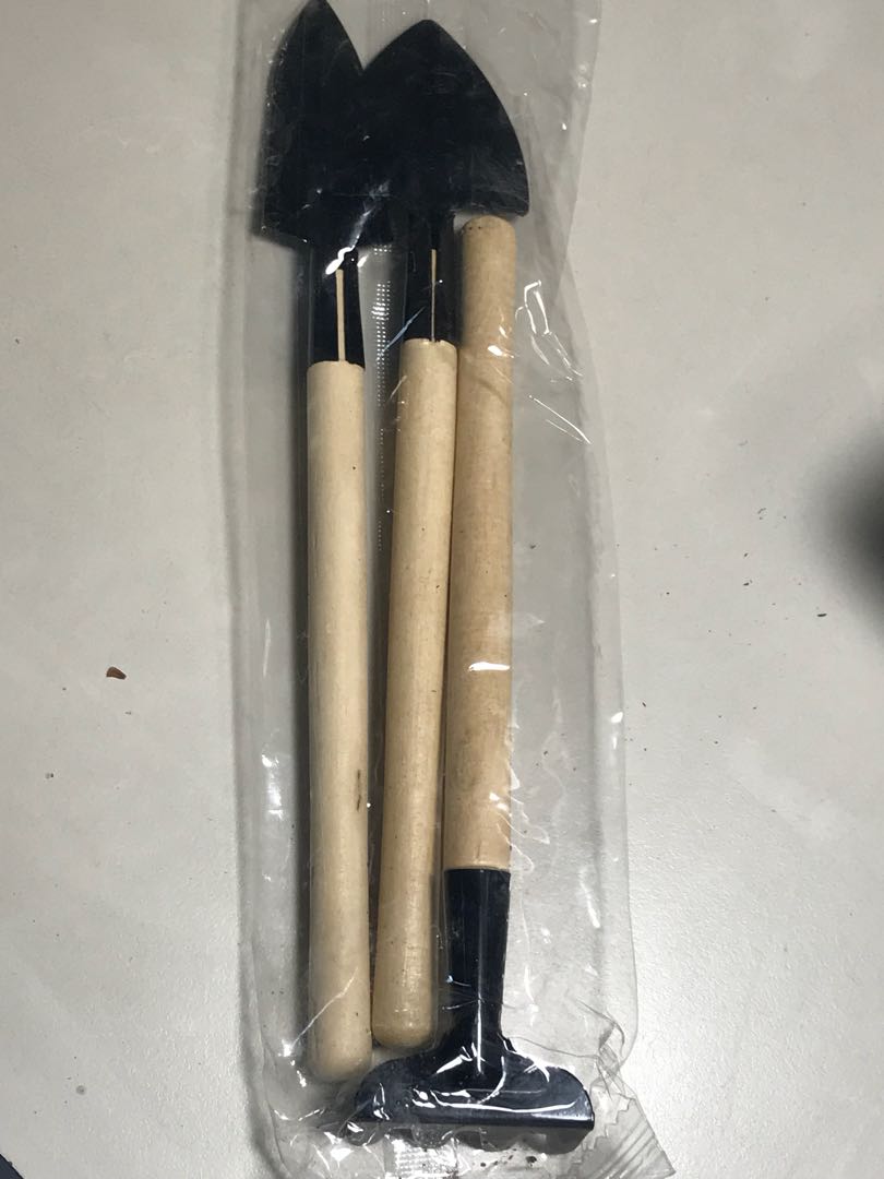 1 set of potting tool, Furniture & Home Living, Gardening, Pots ...