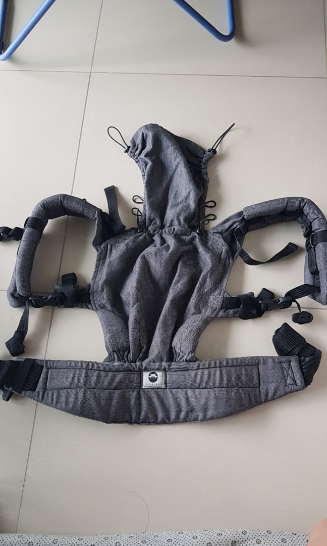 Little Frog Ergonomic Carrier - Graphite Herringbone, Babies & Kids ...