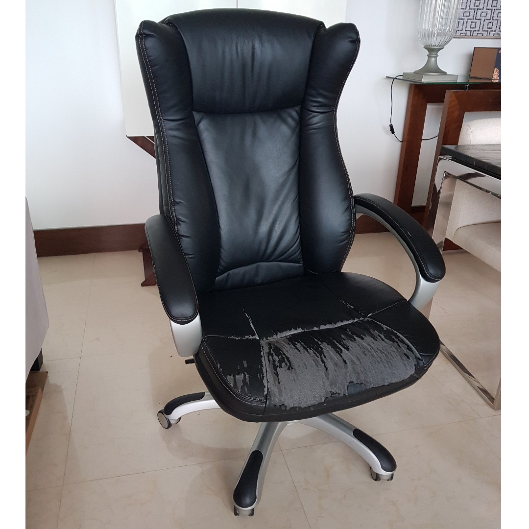 Relax Office Chair, Furniture & Home Living, Furniture, Chairs on Carousell