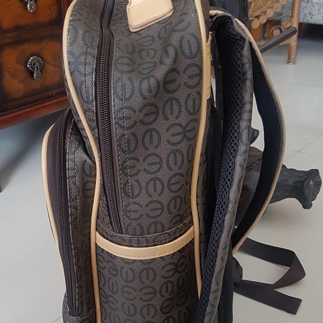 ESQ by Esquire knapsack, Men's Fashion, Bags, Backpacks on Carousell