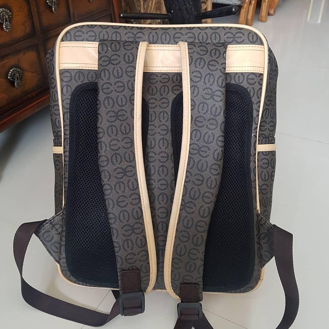 ESQ by Esquire knapsack, Men's Fashion, Bags, Backpacks on Carousell