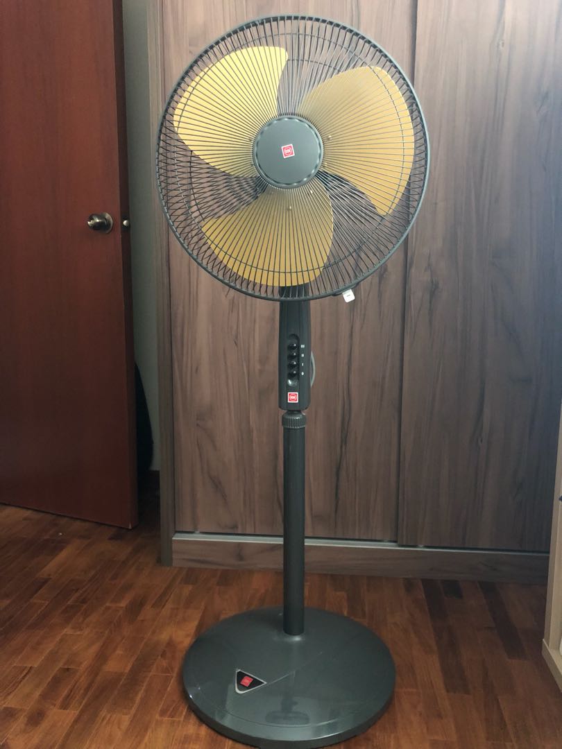 KDK standing fan (16" P40US), Furniture & Home Living, Lighting & Fans ...
