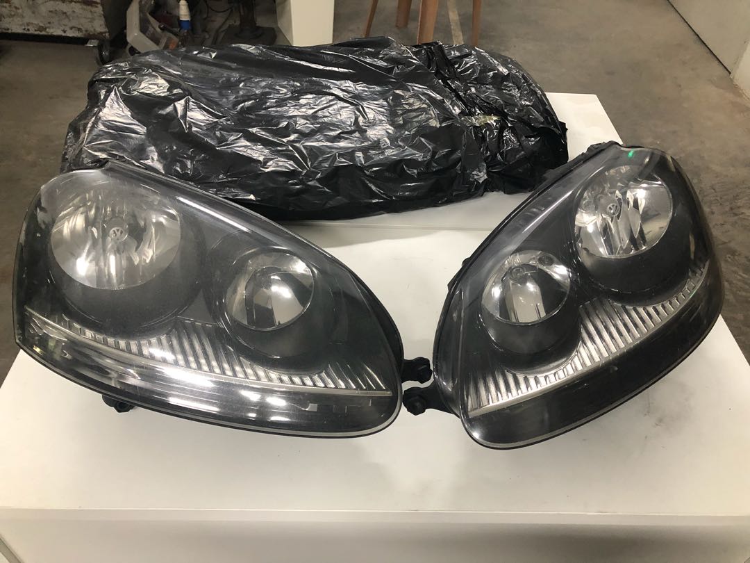 VW Jetta/Golf Mk5 headlight, Car Accessories, Accessories on Carousell