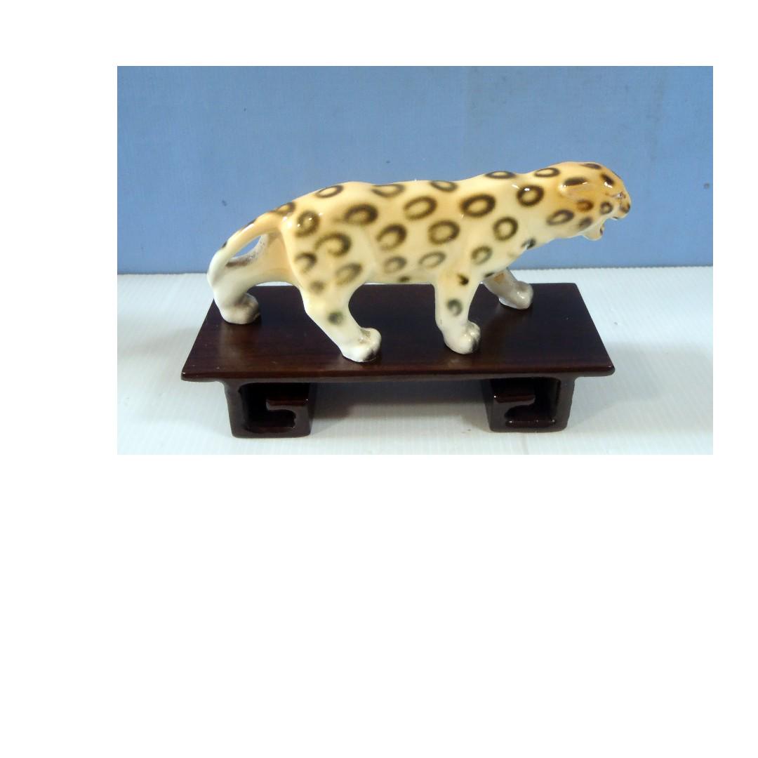 Hand crafted painted Japanese artist porcelain panther wood stand circa ...