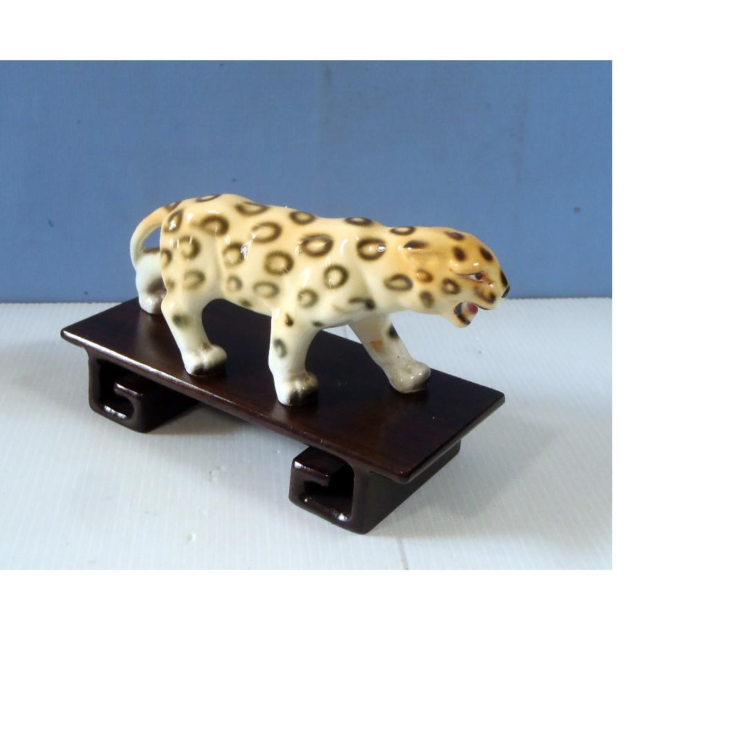 Hand crafted painted Japanese artist porcelain panther wood stand circa ...