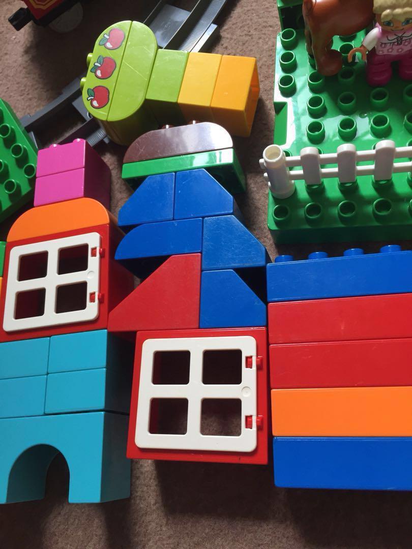 LEGO Duplo Bricks Set 48 - complete train set with bricks, Toys & Games ...