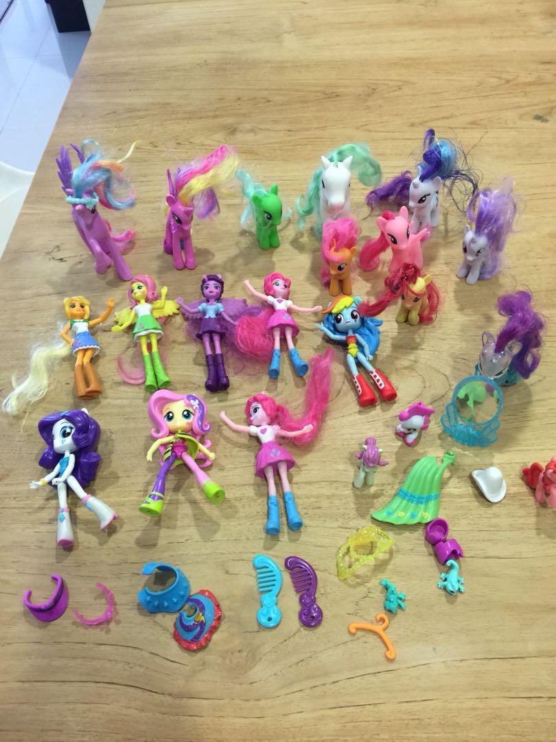 My Little Pony Explorer Equestrian Crystal Empire Castle, Hobbies ...