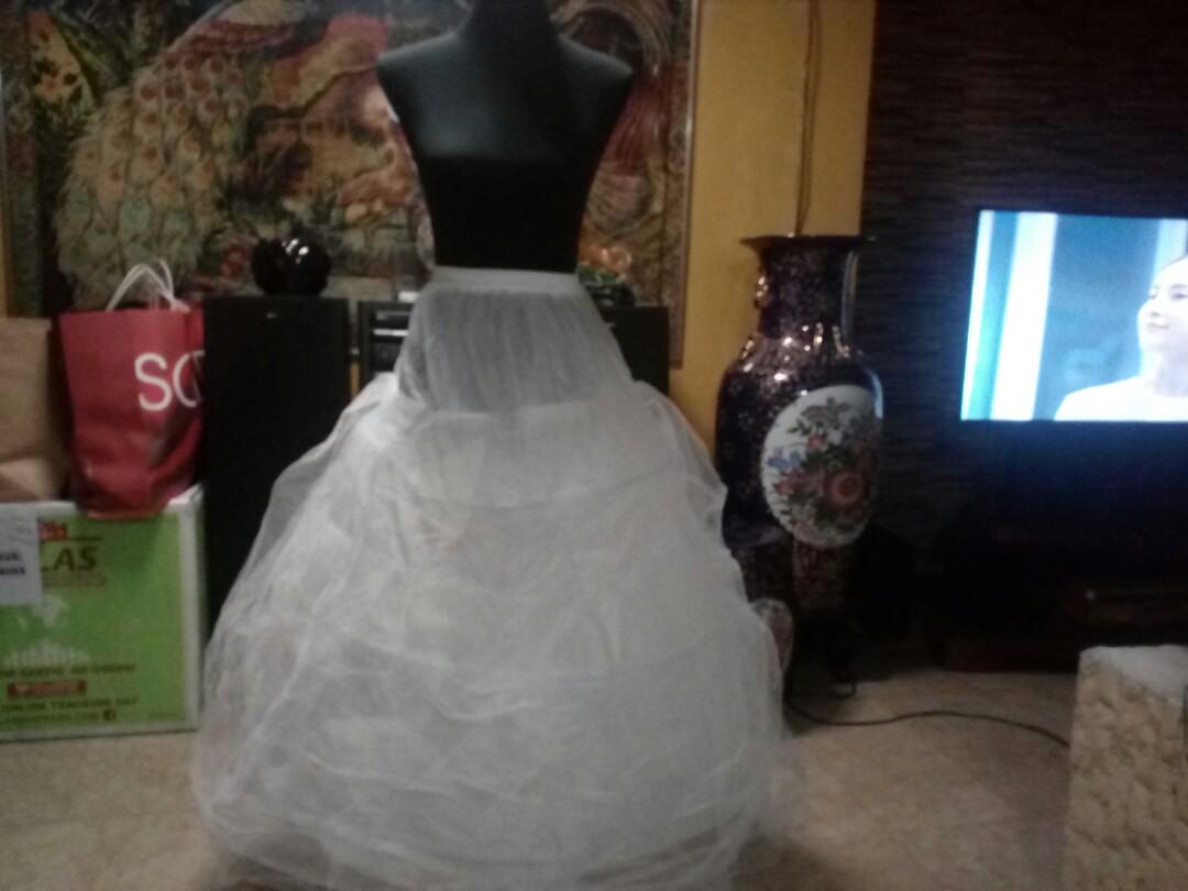 New pity coat for gown, Women's Fashion, Dresses & Sets, Evening ...